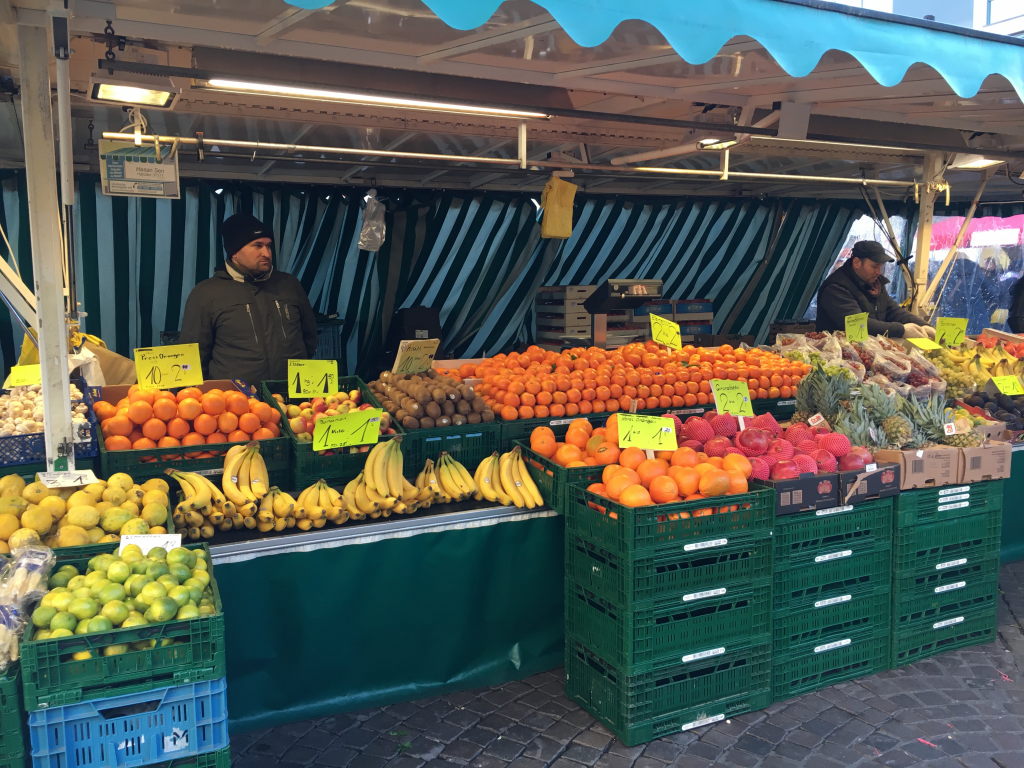 Obst – Hasan Sen – Bonn.Market